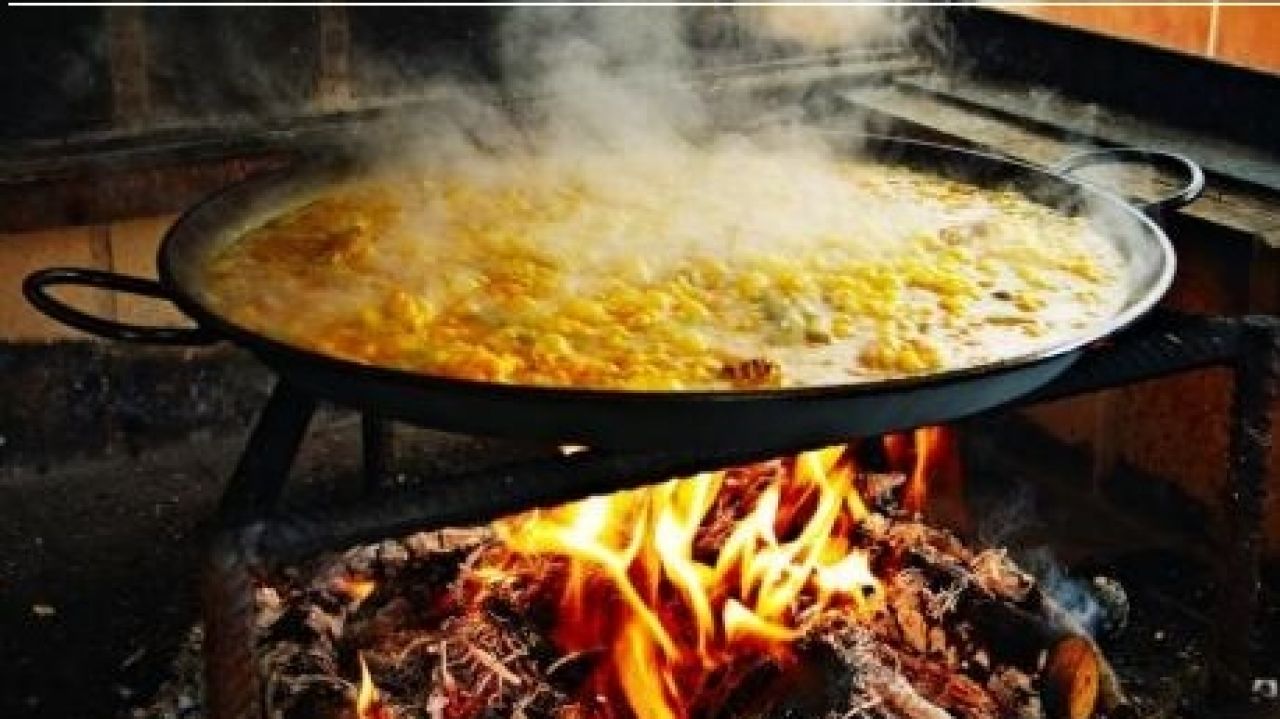 Seis consejos para cocineros principiantes: cómo hacer una paella ...